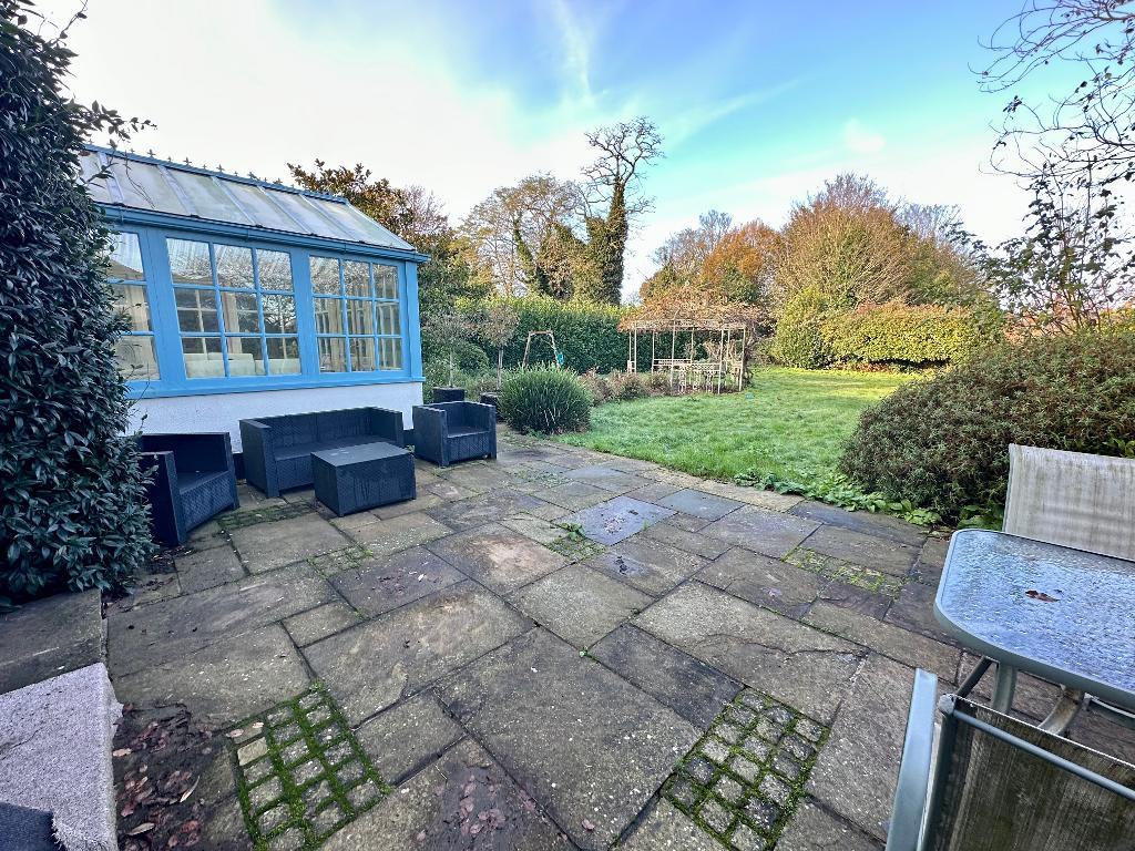 4 Bedroom Detached For Sale in Bournes Green Chase, Shoeburyness, Essex, SS3 8UA | Chiddicks ...