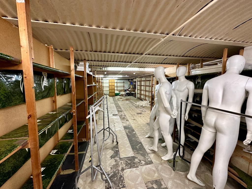 Lock up shop To Let in High Street, Southend on Sea, Essex, SS1 1LL ...