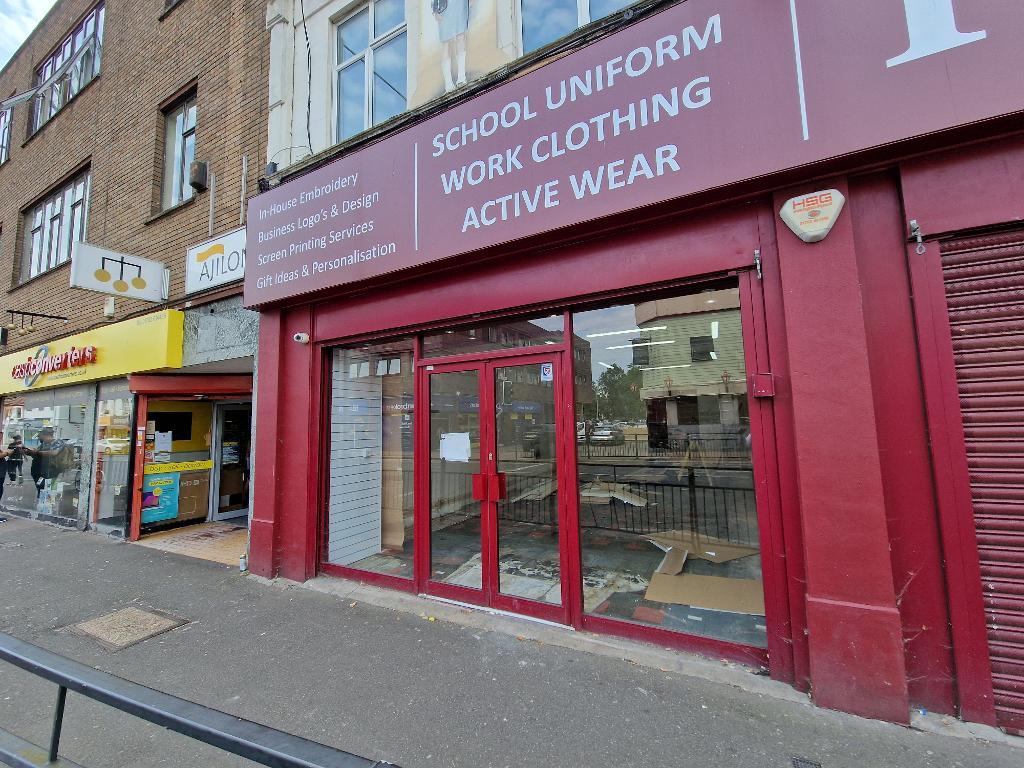 Lock up shop To Let in Southchurch Road, Southend on Sea, Essex, SS1 ...